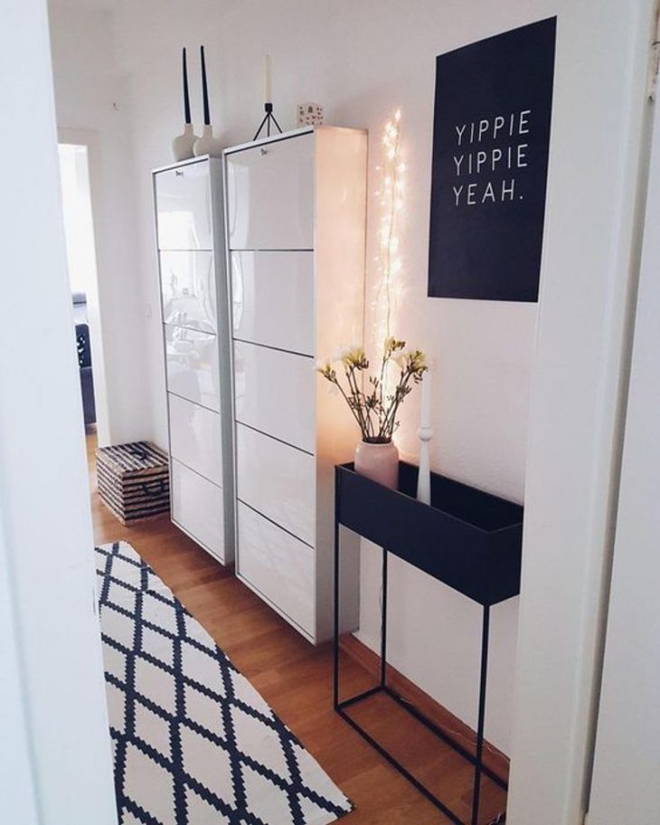 Prvi vtis – hodnik – ALMAiDesign